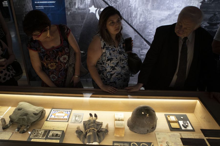 (Multimedia) Museo del Holocausto de Buenos Aires reinaugura edificio con nueva exhibición ...
