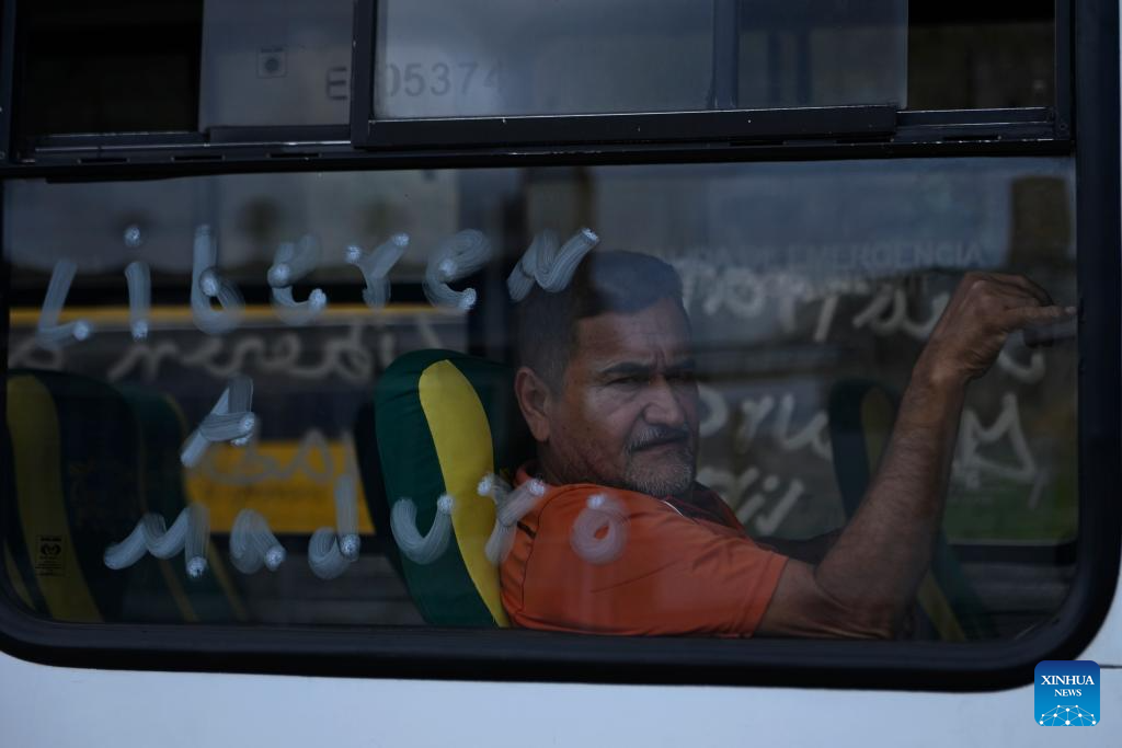 Transportistas de Venezuela se movilizan en Caracas para pedir ...