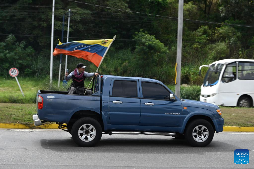 Transportistas de Venezuela se movilizan en Caracas para pedir ...