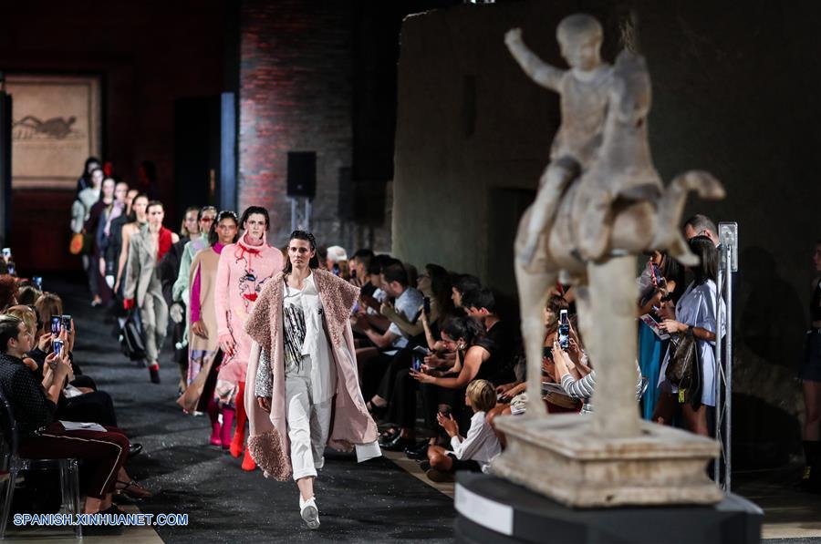 Italia: Desfile de Modas de Graduados del IED 2018 | Spanish.xinhuanet.com